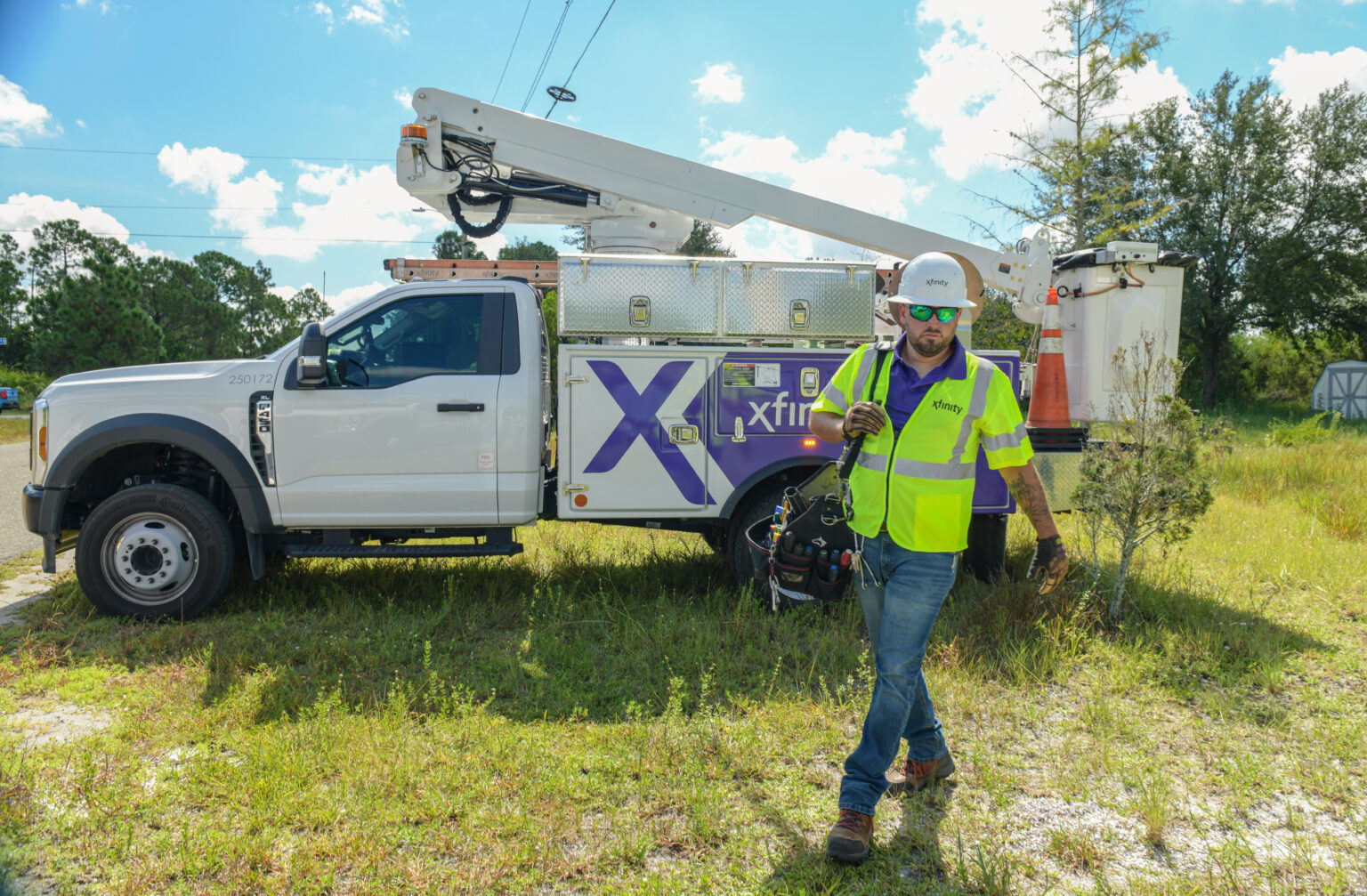 Hello, High-Speed! 🛜 Comcast Brings Ultra-Fast, Reliable Internet to ...